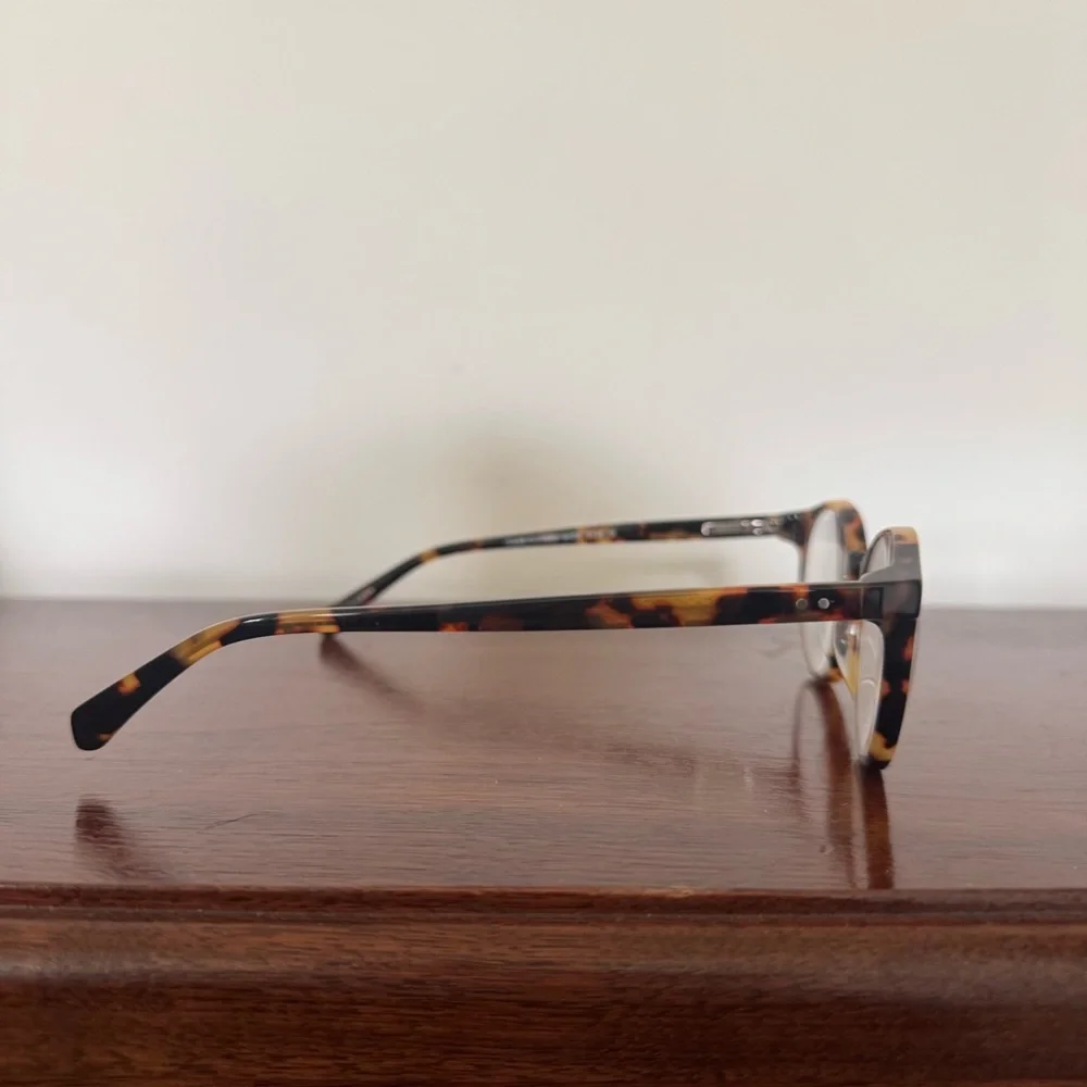 Eyebobs | Accessories | Eyebobs Case Closed Wide 519 Round Tortoise ...